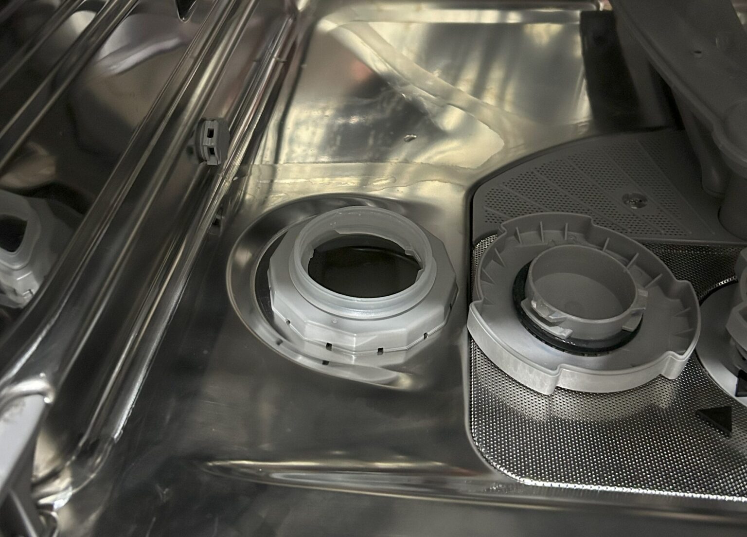 How to Use & Refill Dishwasher Salt the Right Way? - DISHWASHER HUB